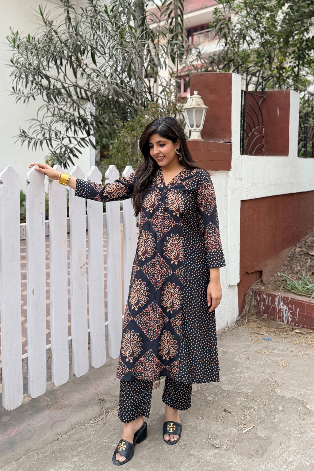 Morika Black Charm Kurta Set – Ekana Label